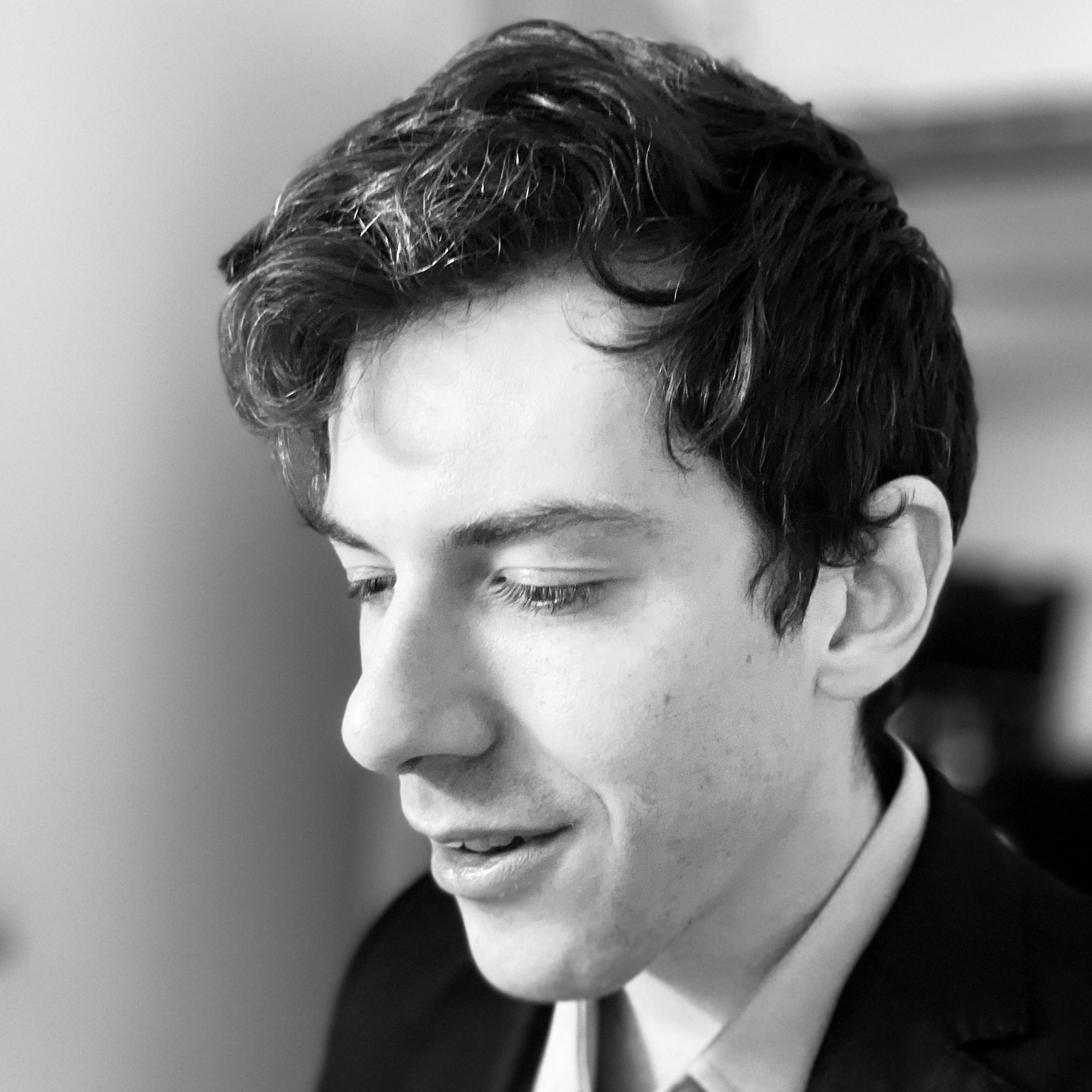 About Aaron Artille on HackerNoon