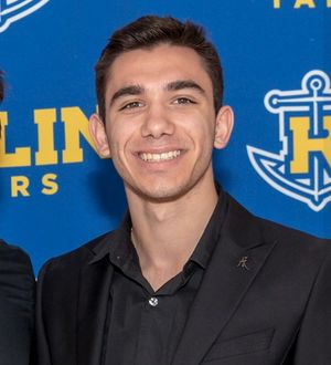 Using Next.js 13’s Bleeding-Edge Features for Data Fetching | HackerNoon