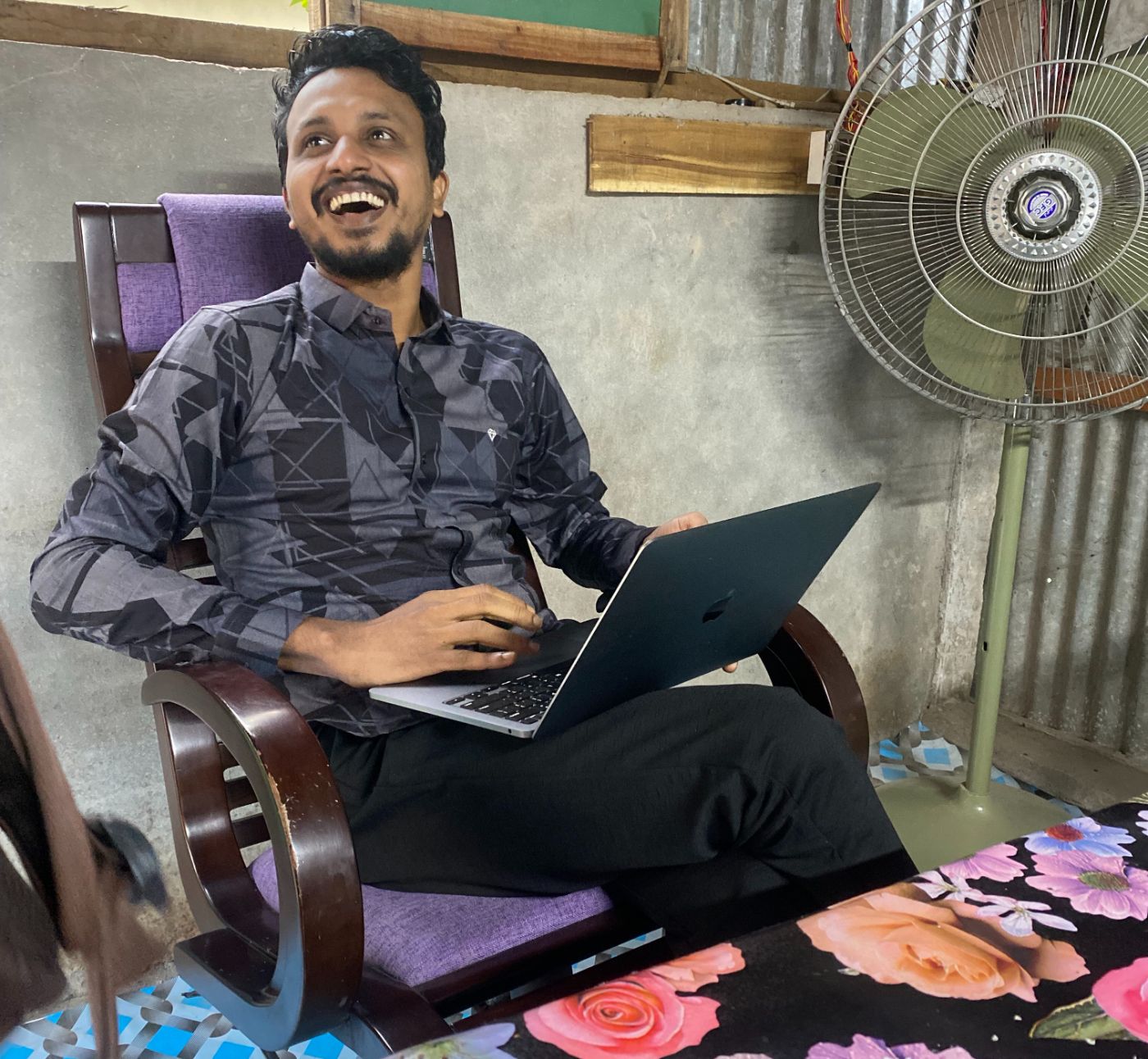 How to Spoof Your GPS Location on iPhone | HackerNoon